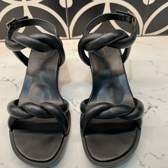 Vionic | Shoes | Euc Vionic Angelica Kitten Heel Dress Sandals W9 ...